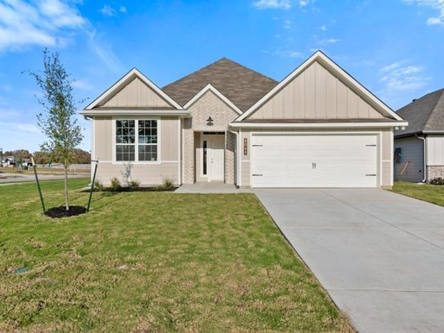 426 University Ave, Troy, TX 76579