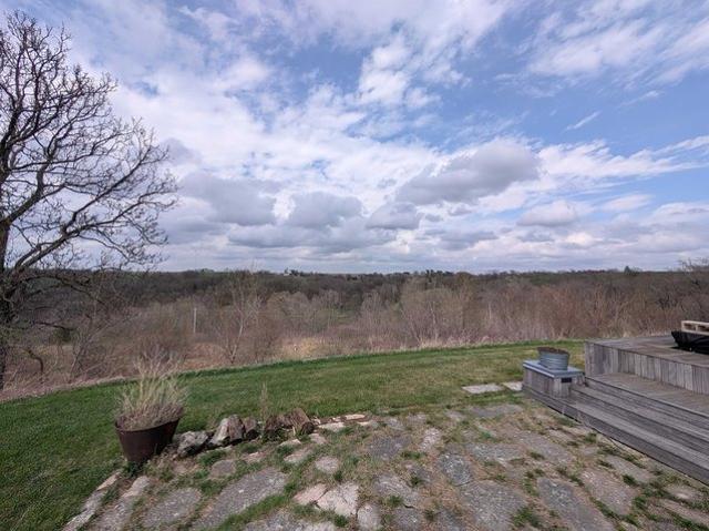 4275 Norwegian Hollow Rd, Dodgeville, WI 53533