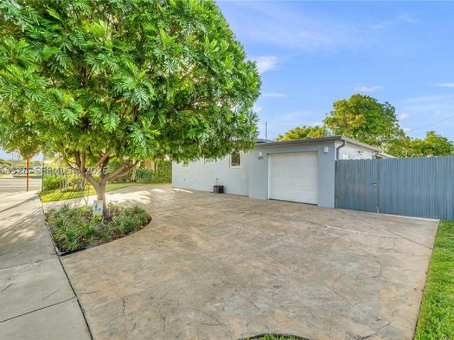 4275 SW 87th Ave, Miami, FL 33165