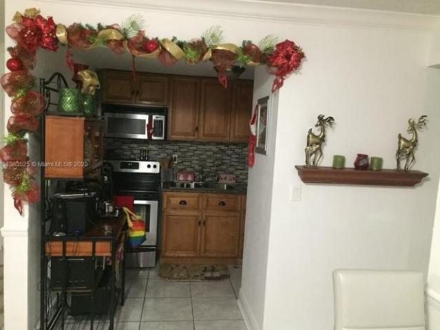 4275 South Tamiami Canal Dr NW #2 301, Miami, FL 33126