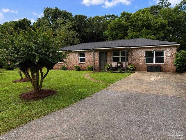 4275 W Avenida De Golf, Pace, FL 32571