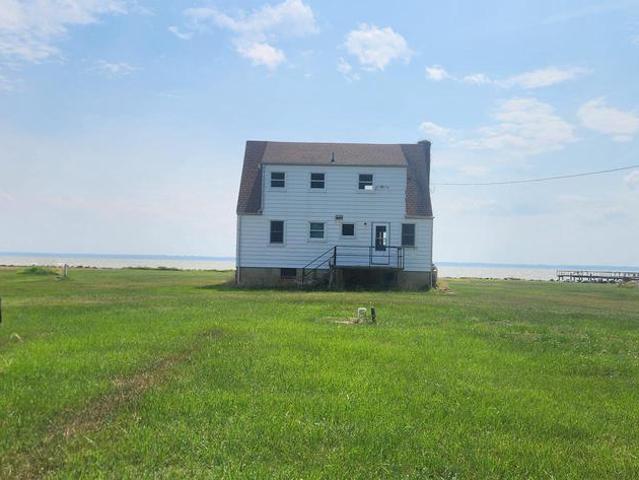 4276 Bay Shore Road