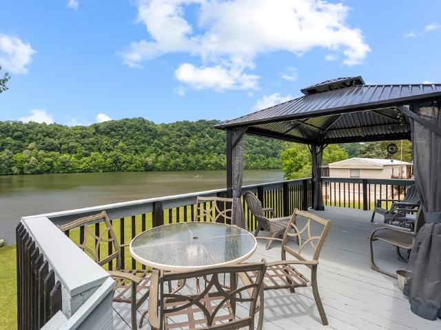 4276 Paradise Road