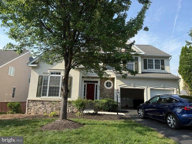 42770 Conquest Cir, Brambleton, VA 20148