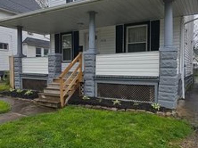 4278 Valley Rd, Cleveland, OH 44109