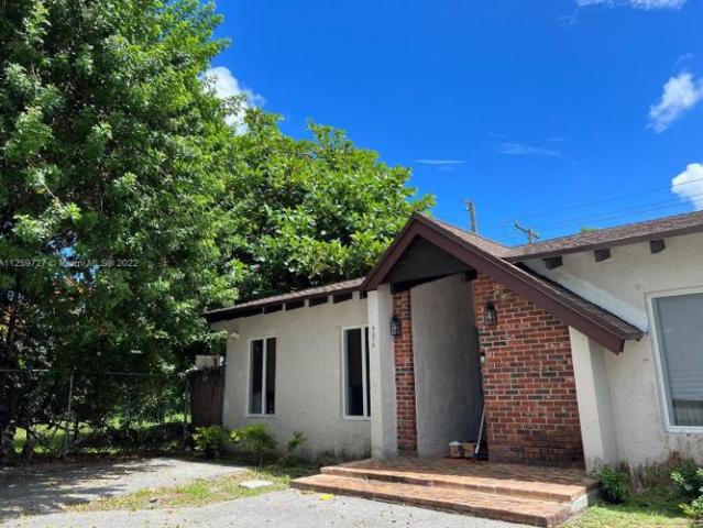 4278 9th Ter SW, Miami, FL 33134