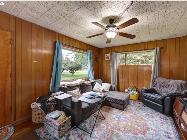 42796 hillcrest loop