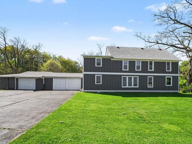 4270 Chamberlain Rd, Buchanan, MI 49107