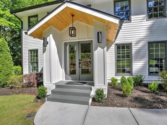 4270 Fairgreen Dr NE, Marietta, GA 30068