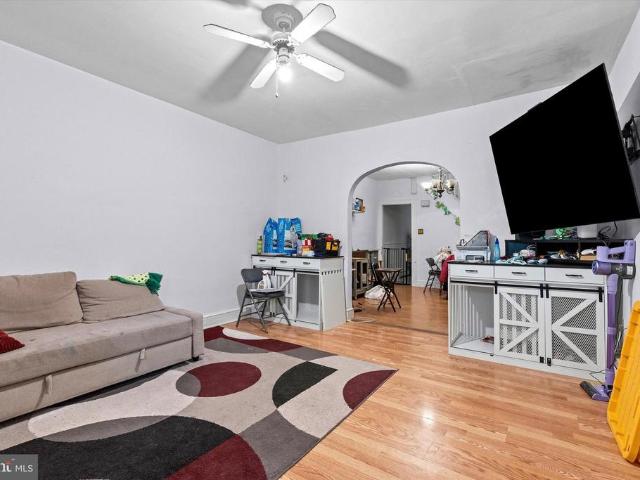 4271 N 6Th Street
