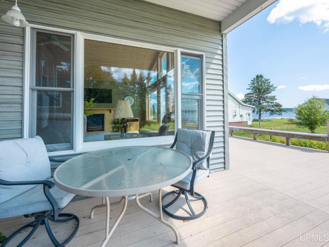 42720 Lakeshore Drive