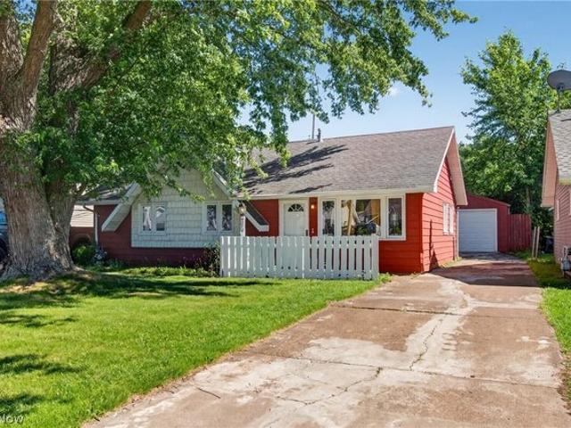 4272 Brockley Ave, Sheffield Lake, OH 44054