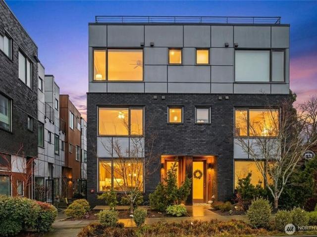 4272 SW Bradford St, Seattle, WA 98116