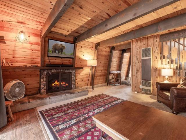 42733 Cedar