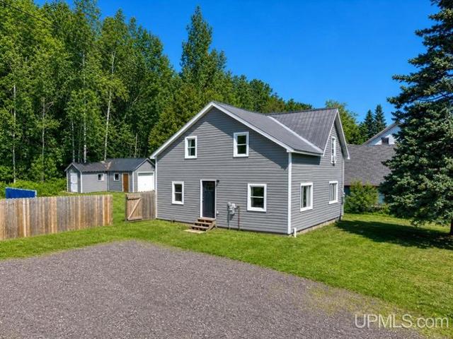 42731 Wilson Memorial Dr, Chassell, MI 49916