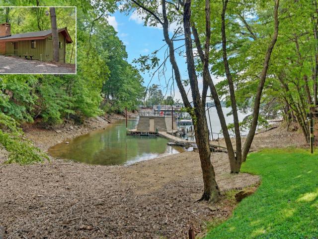 4273 Cherokee Trail