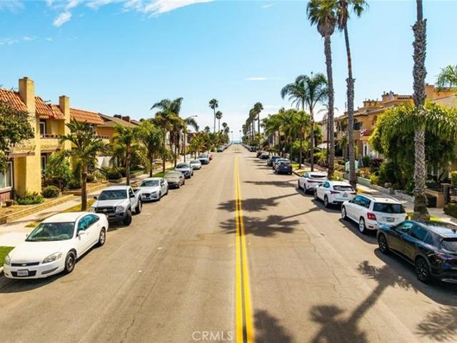 427 21st St, Huntington Beach, CA 92648