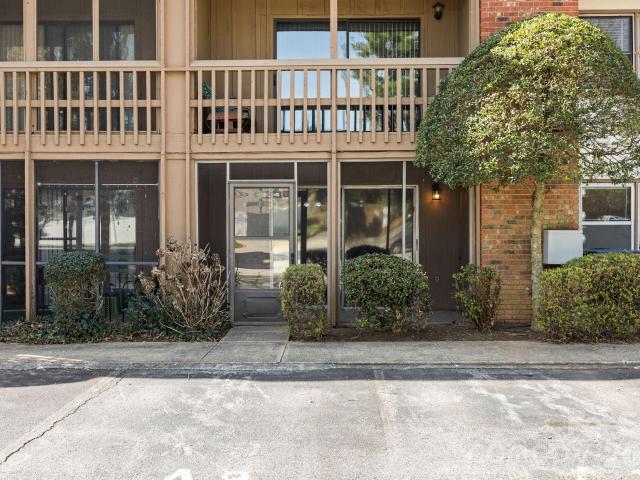 427 6th Ave W, Unit A11, Hendersonville, NC 28739 | MLS #4361 | Compass