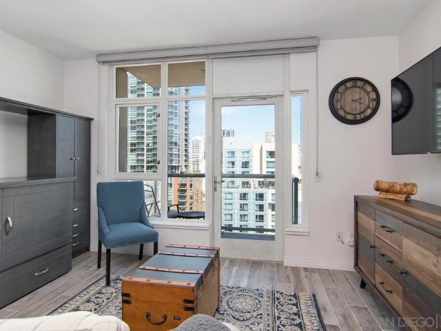 427 9th Ave 1107