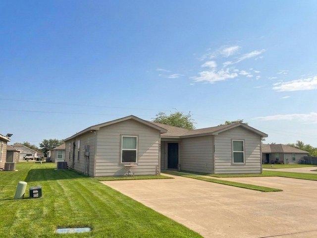 427 County Line Rd Unit A, Mabank, TX 75147