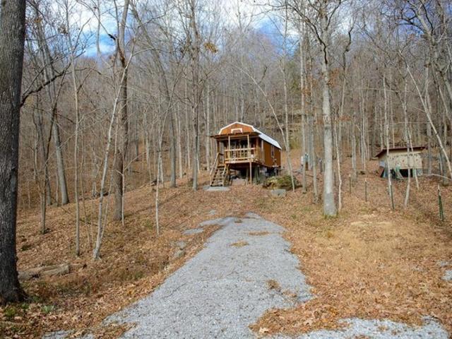 427 Caney Fork Rd, Marion, KY 42064