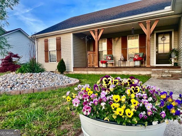 427 Chandler's Ridge Dr, Chatsworth, GA 30705 | MLS #10724 | Compass