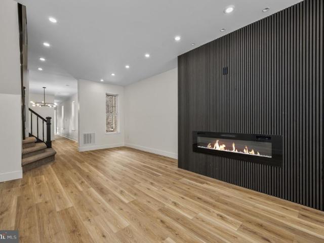 427 Chestnut Street