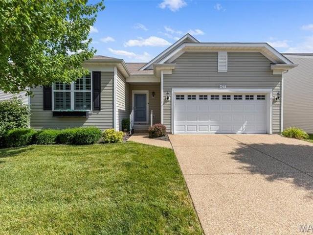 427 Barn Swallow Dr, Lake Saint Louis, MO 63367