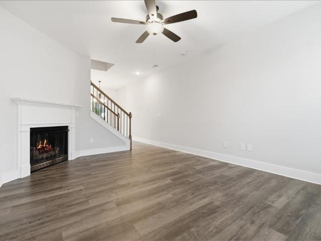 427 Bee Cove Way