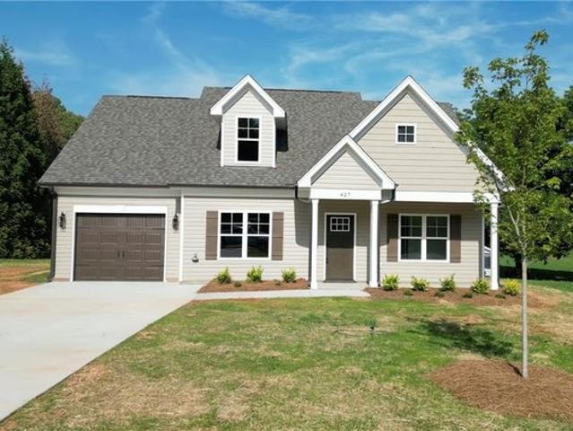 427 Garland Dr, Lexington, NC 27295
