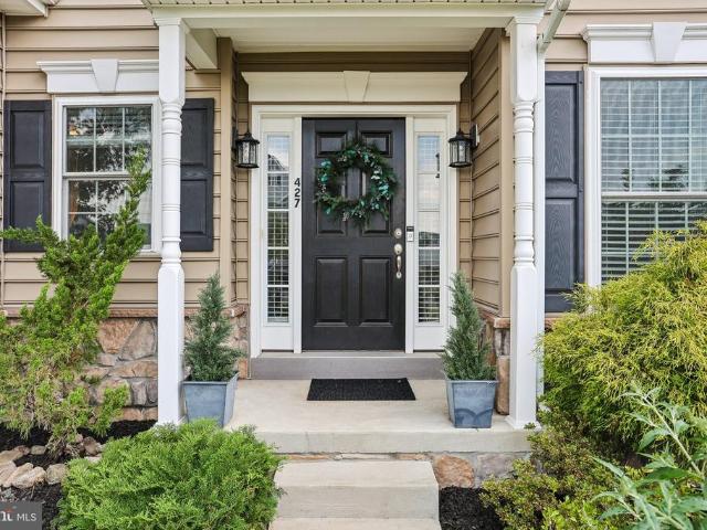 427 Green Meadow Drive