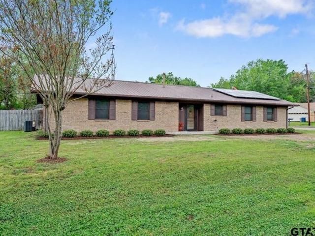 427 Dogwood Ln, Chandler, TX 75758