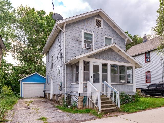 427 Den Adel Court