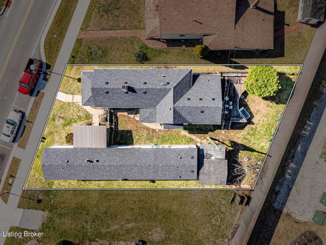 427 E Riverside Dr