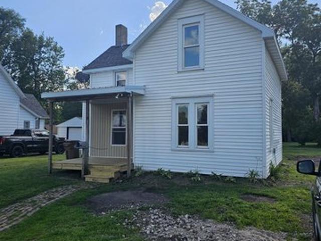 427 East St, Grinnell, IA 50112
