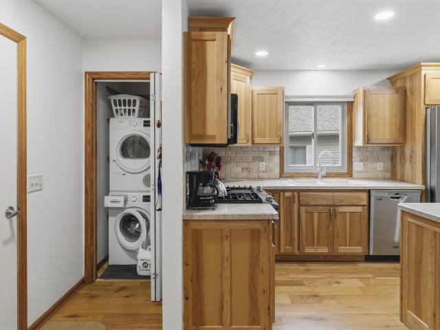 427 Falcon Drive
