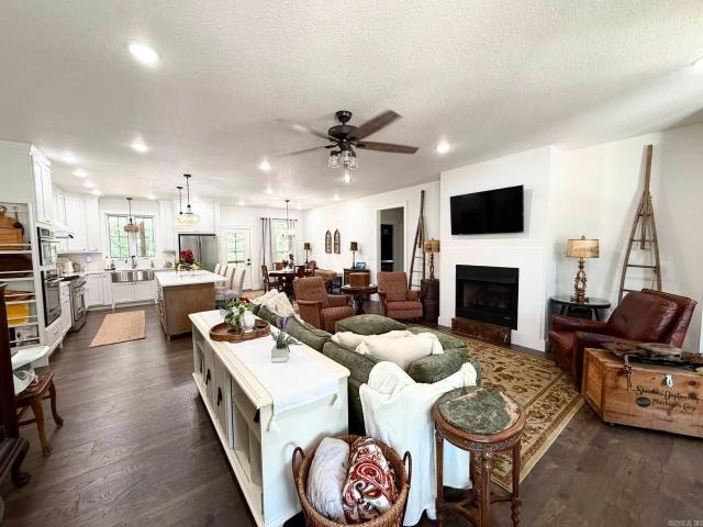 427 Highland Drive