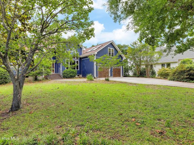 427 Lakeview Drive