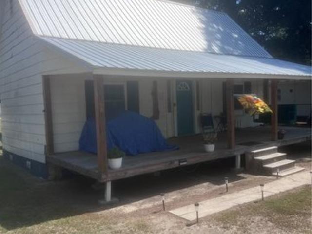 427 McRae Rd, Rowland, NC 28383