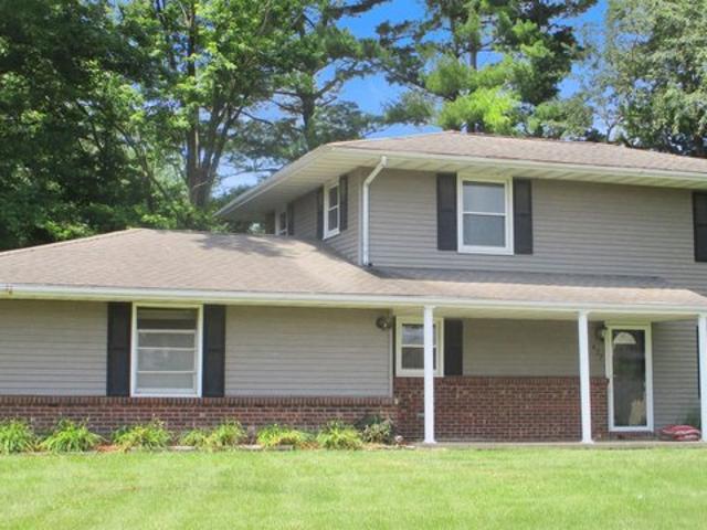 427 N Chicago Ave, Williamsfield, IL 61489