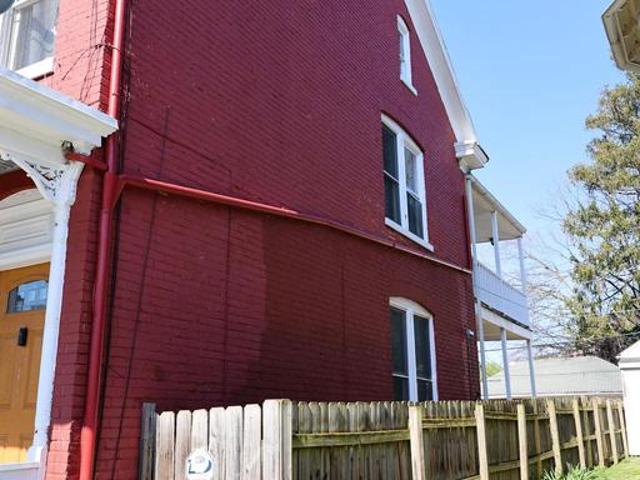 427 N Mulberry Street