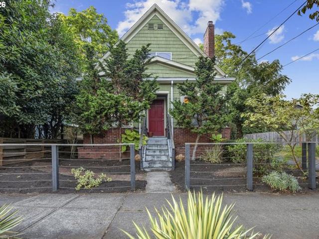 427 N Skidmore St, Portland, OR 97217