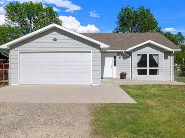 427 S 5th St, Bridger, MT 59014