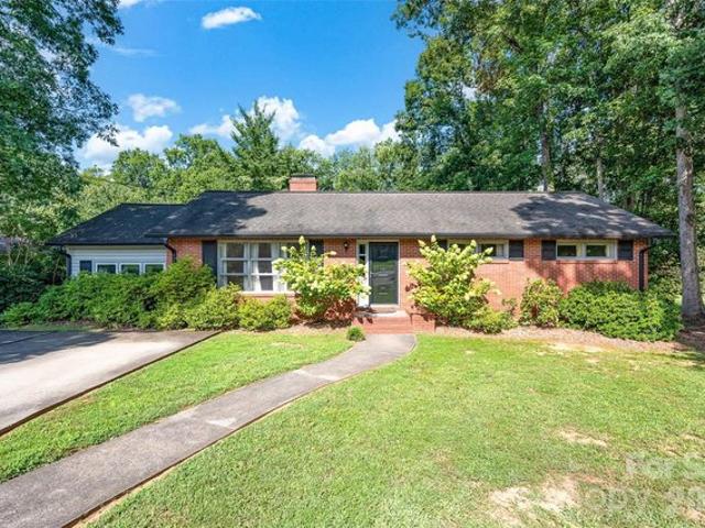 427 S Magnolia St, Mooresville, NC 28115
