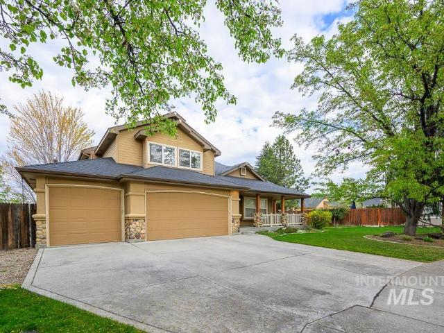 427 S Silver Bow Ave, Eagle, ID 83616 | MLS #98982