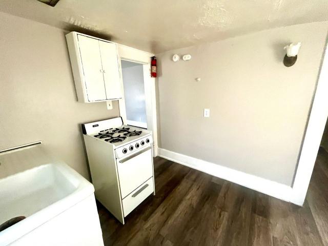 427 Smith Ave NW 1 Bedroom Apartment for Rent at 427 Smith Ave Nw, Canton, OH 44708 Northwest