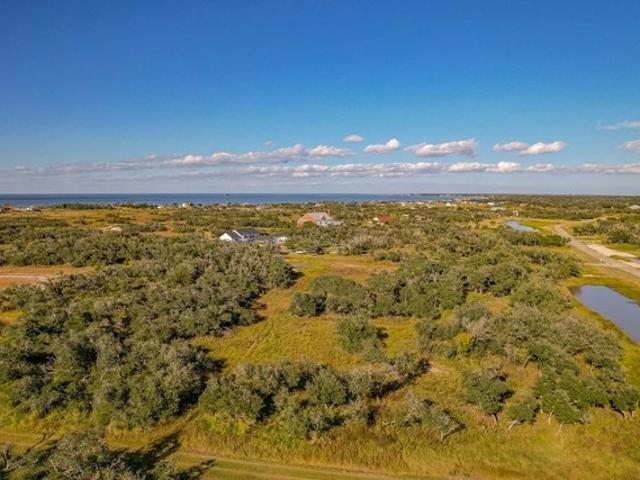 427 Sanctuary Dr Lot 7B, Rockport, TX 78382