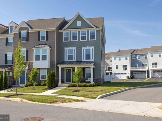 427 Swede Landing Ln, Middletown, DE 19709