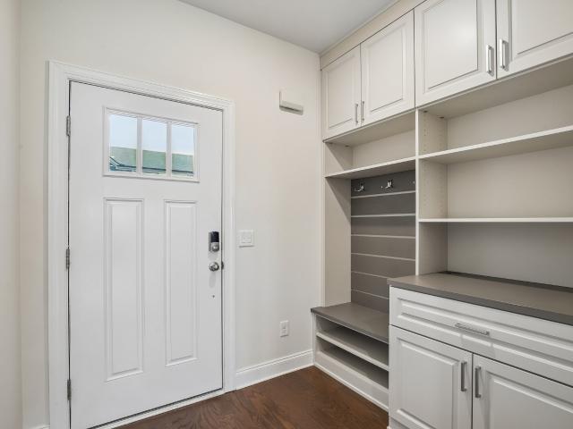 427 Palmetto Dr