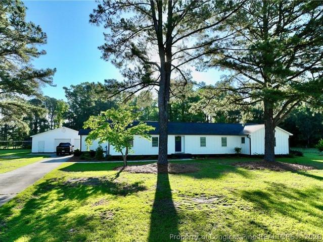 427 Pine Log Rd, Lumberton, NC 28360